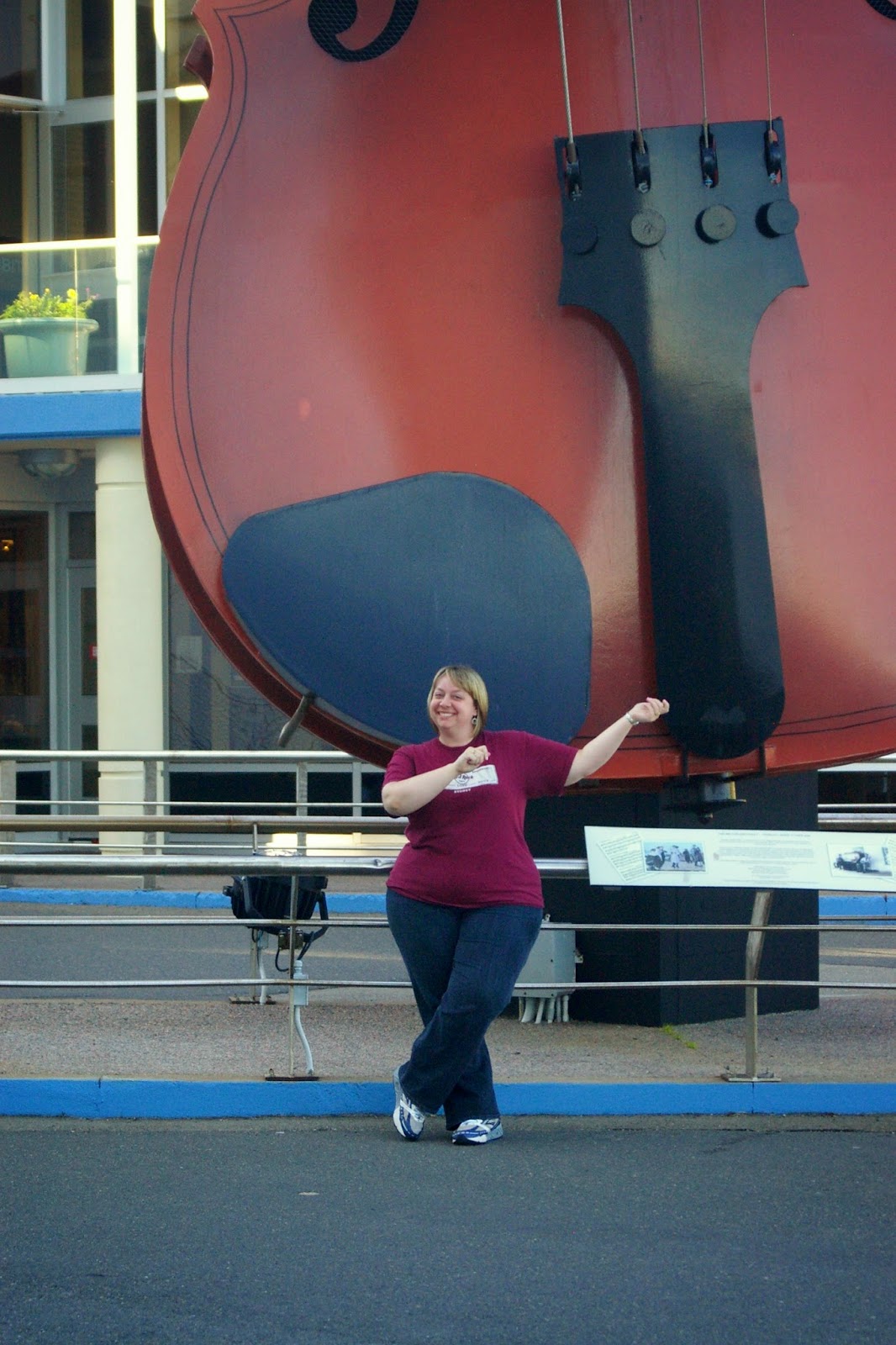 His and Her Hobbies: His and Her Travel Review: The Giant Fiddle in ...