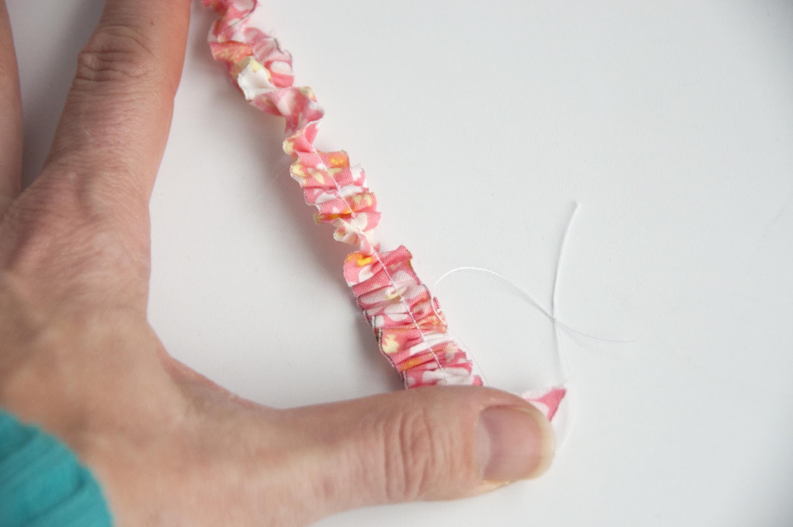 Aesthetic Nest: Sewing: Ruffled Rag Applique (Tutorial)