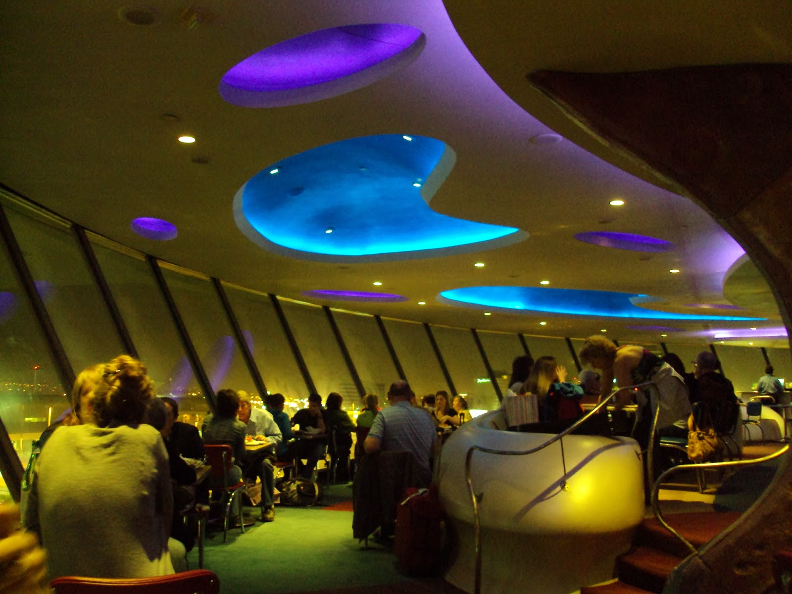 The Vintage Project: Iconic Los Angeles - Encounter Restaurant at the ...