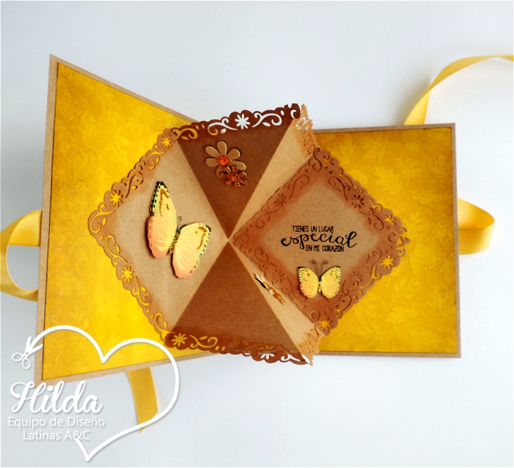 Hilda Designs: Tutorial #45 en LA&C: Tarjeta Desplegable