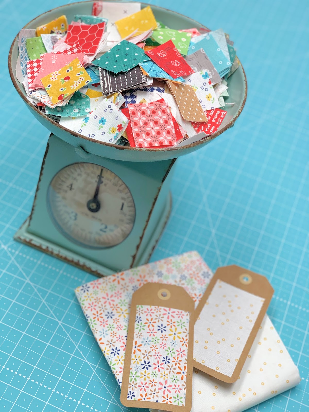 Bee In My Bonnet: Vintage Block Along - Week 23 - Penny Candy Block!!
