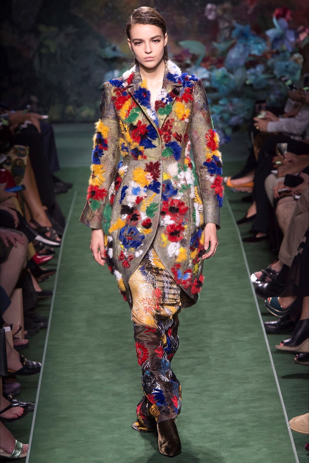 GLOBAL FASHION WEEK & AWARDS : GLOBAL FASHION WEEK & AWARDS