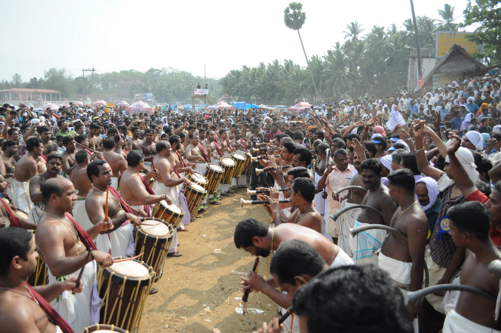 A Day in Nemmara Kerala: Temple Festival Filled with Lights and sounds...