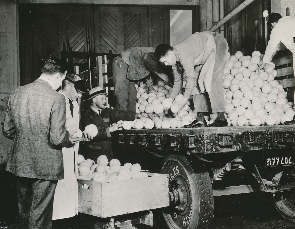 New Deal of the Day: New Deal Surplus in San Francisco