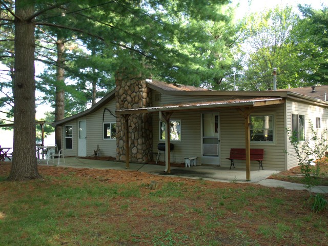 Gladwin Real Estate News: 221 Dennis Dr, Gladwin MI - Smallwood Lake ...