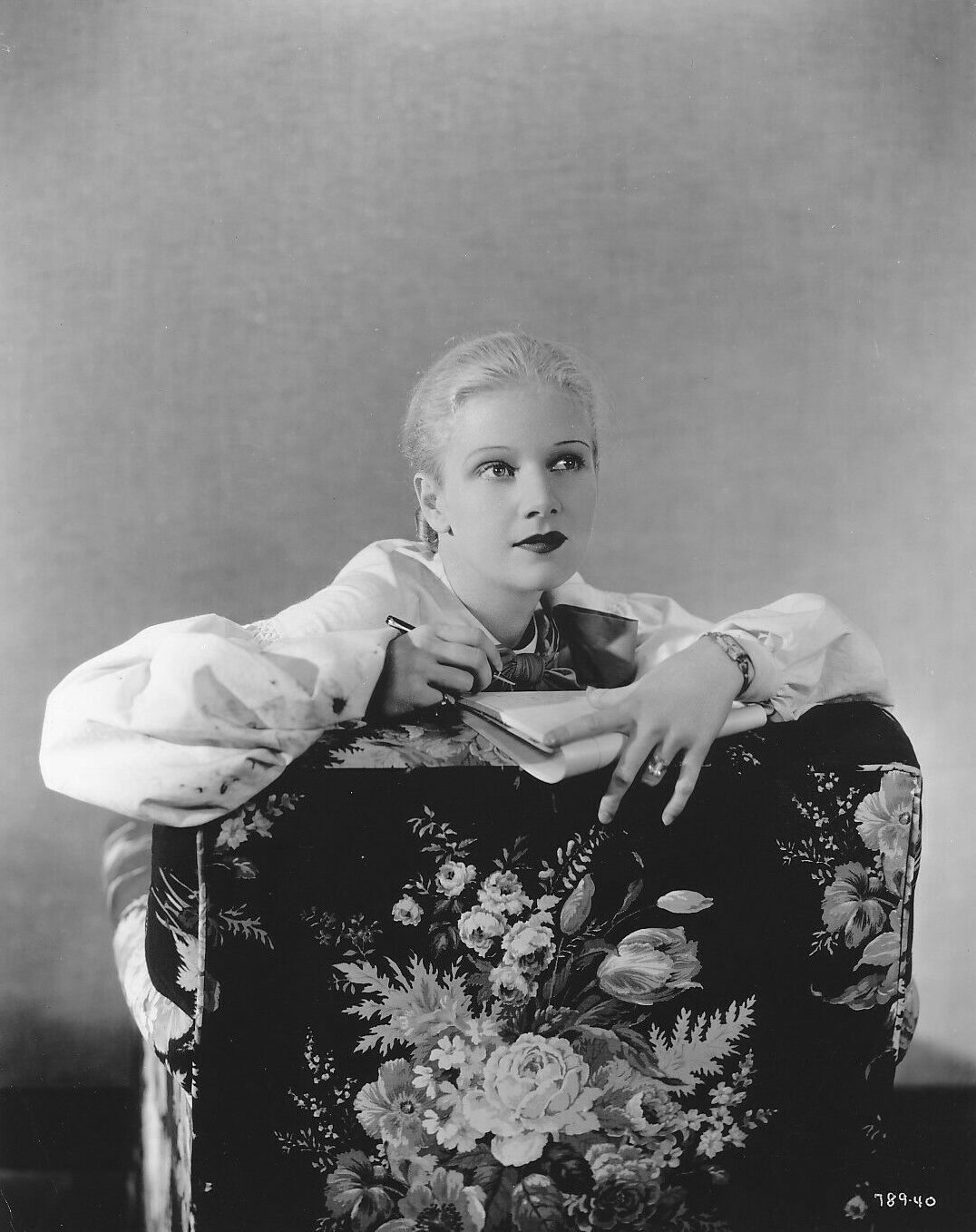 It's The Pictures That Got Small ...: THE FRIDAY GLAMOUR 15!