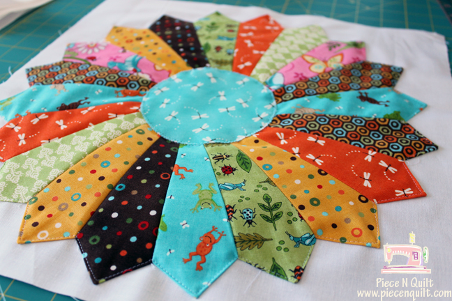 Piece N Quilt: How to make GO! Dresden Plates