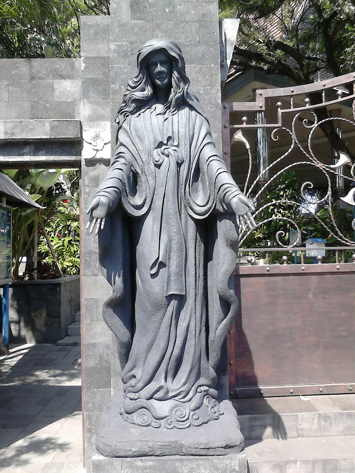 Gua Maria Mojosongo | Sebuah Catatan Petualangan