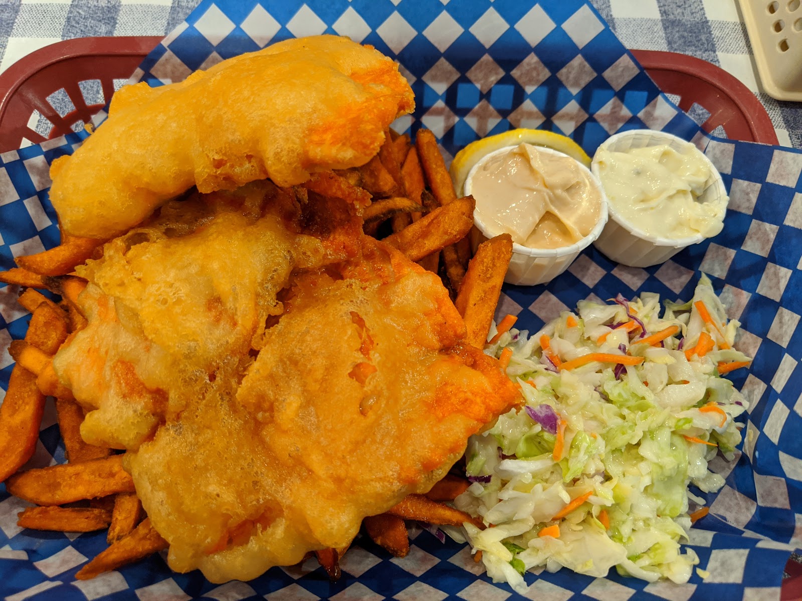 Smooch Food: Dinner Date at Tony's Fish and Oyster Cafe