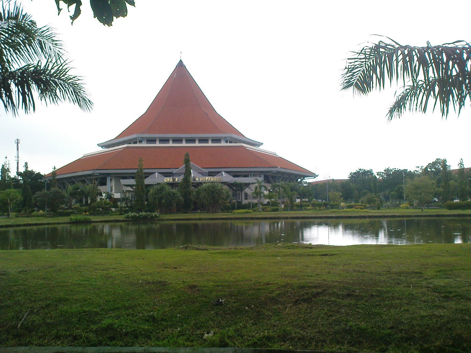 Coretannya BRILIANTA: Sekilas Tentang Kampus ITS Surabaya (Institut ...