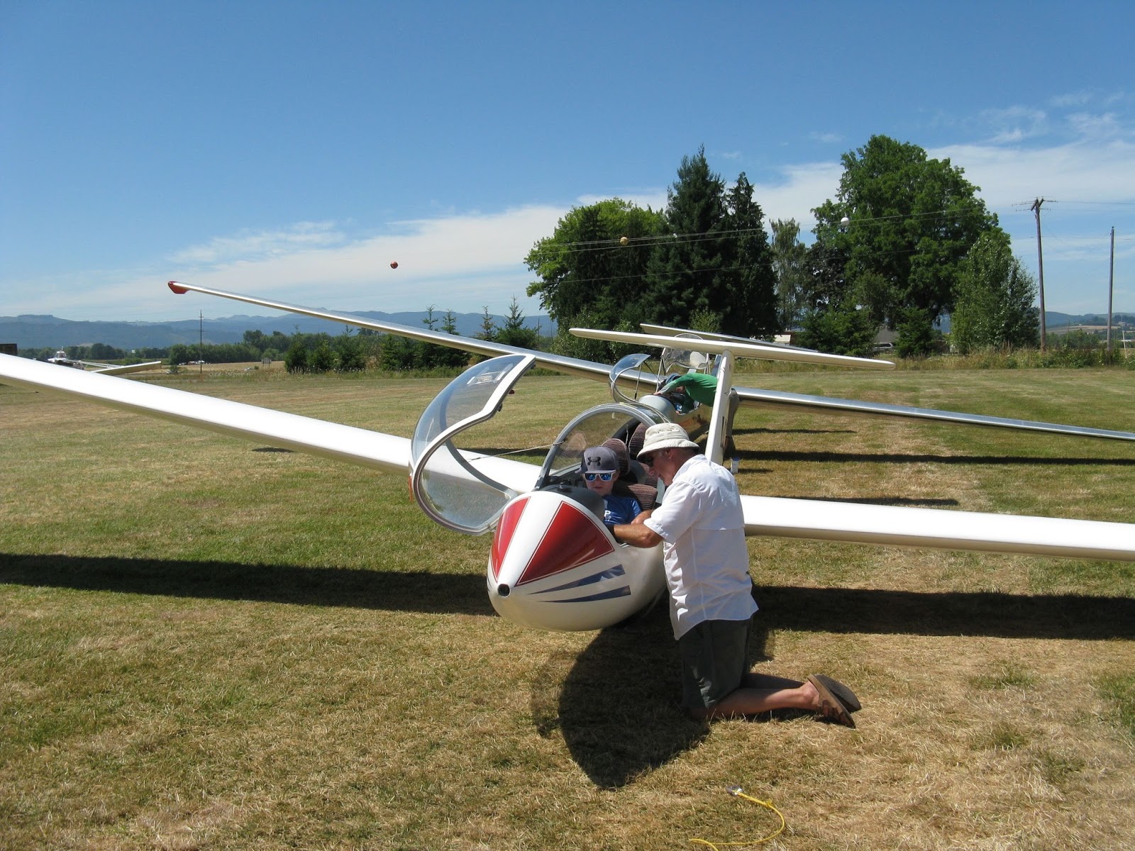 Haven's blog: I've joined a glider club in the Portland, OR area!