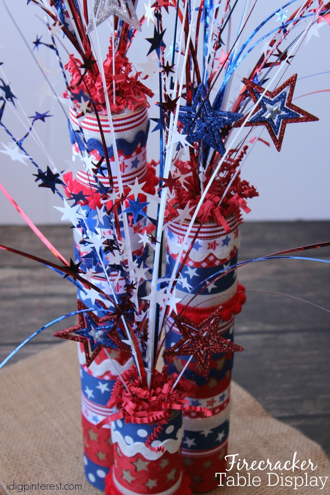 DIY Firecracker Table Centerpiece - I Dig Pinterest
