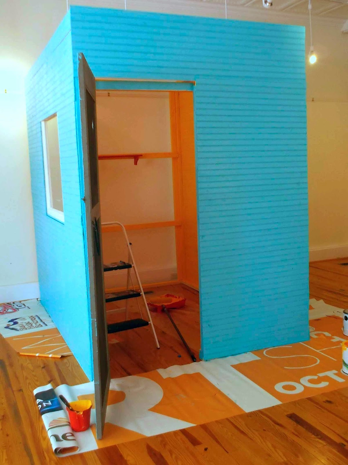 Altered E Art Blog: The Women Artists Altar Room - Altar ara las ...