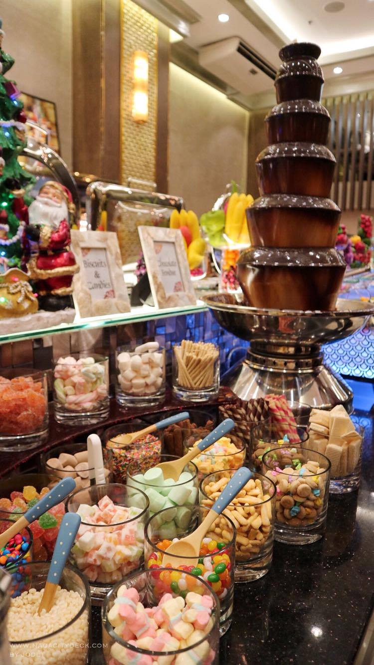 RJ's Buffet, It's Fiesta All Day in Naga City ~ Naga City Deck