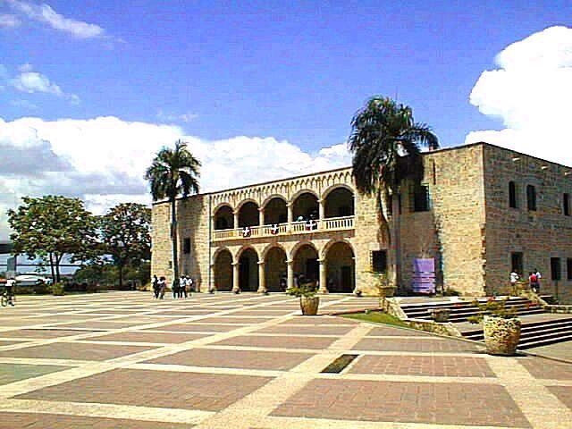 Increible Républica Dominicana: El alcázar de colón