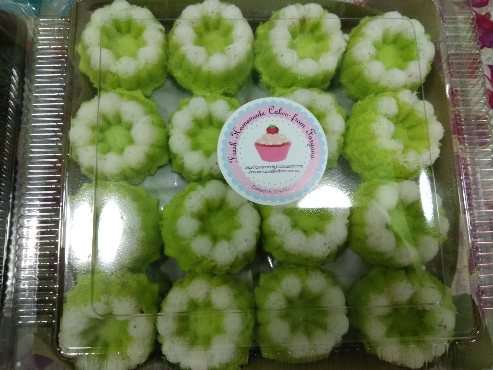 Faryana's Delight n Dessert: Apam Gula Hangus, Roti Jala, Cucur Badak ...