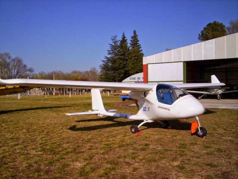 Ciencia y Tecnología en Argentina: Presentaron un avión ultraliviano ...