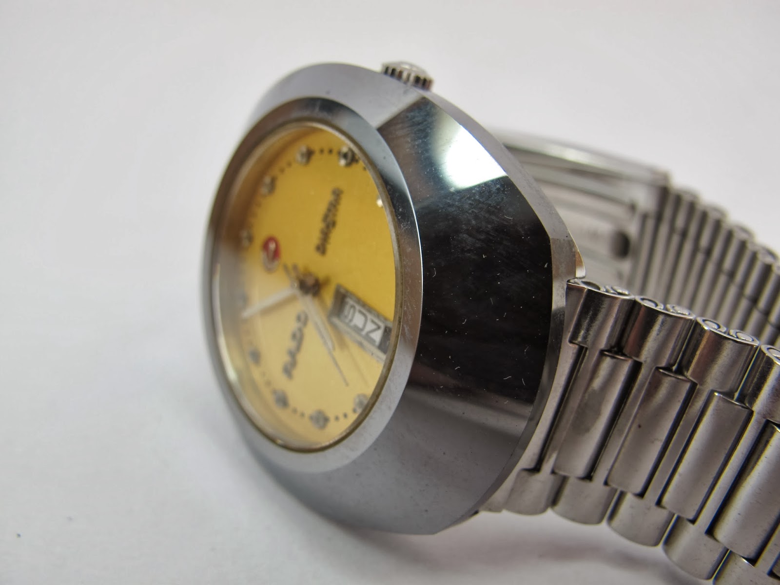 watchopenia: My very first Branded Watch: Rado Diastar