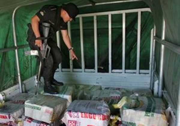 Το Κουτσαβάκι: Χταπόδι: Η Αλβανική μαφία των ναρκωτικών έχει ενισχύσει ...