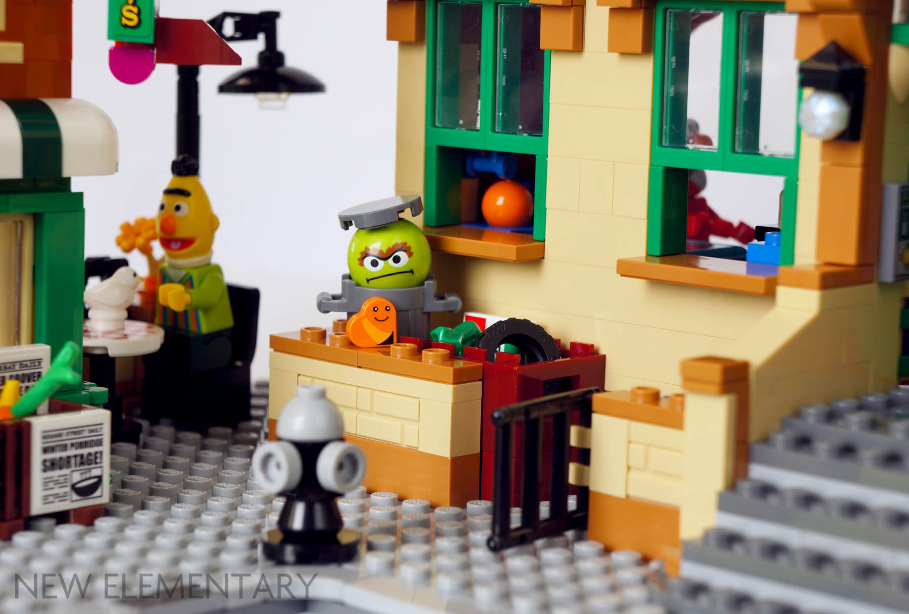 LEGO® Ideas review: 21324 123 Sesame Street - the model & stickers ...