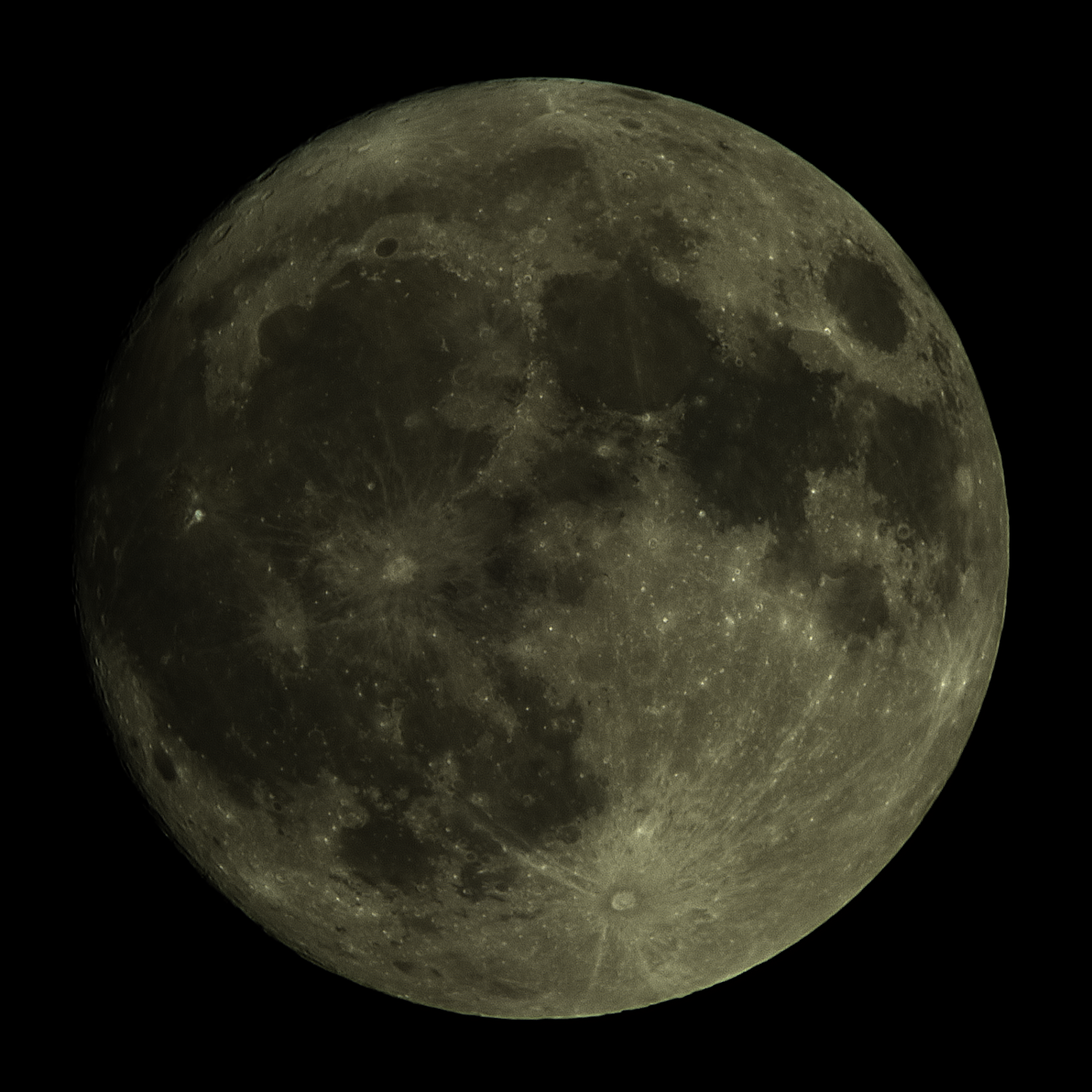 x-bit-astro-imaging: Stacking multiple exposures of the Moon with a ...