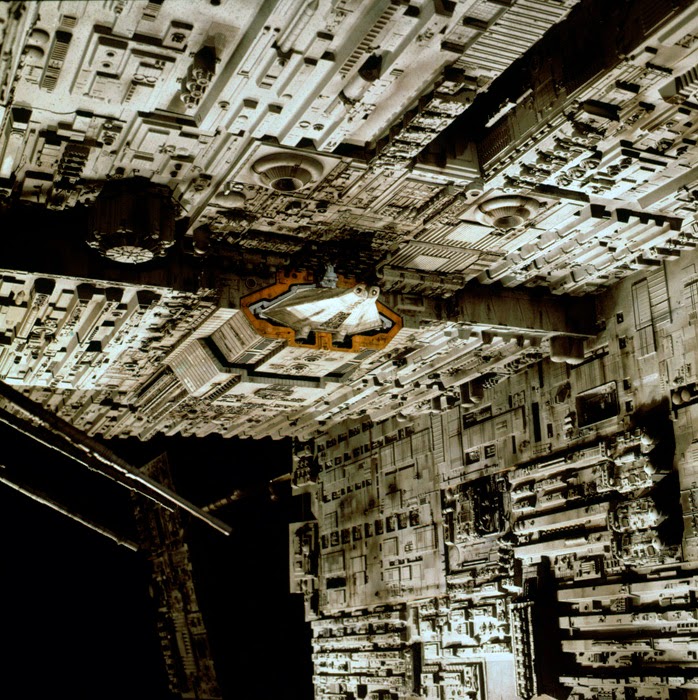 Alien Explorations: Alien: The Narcissus and garage