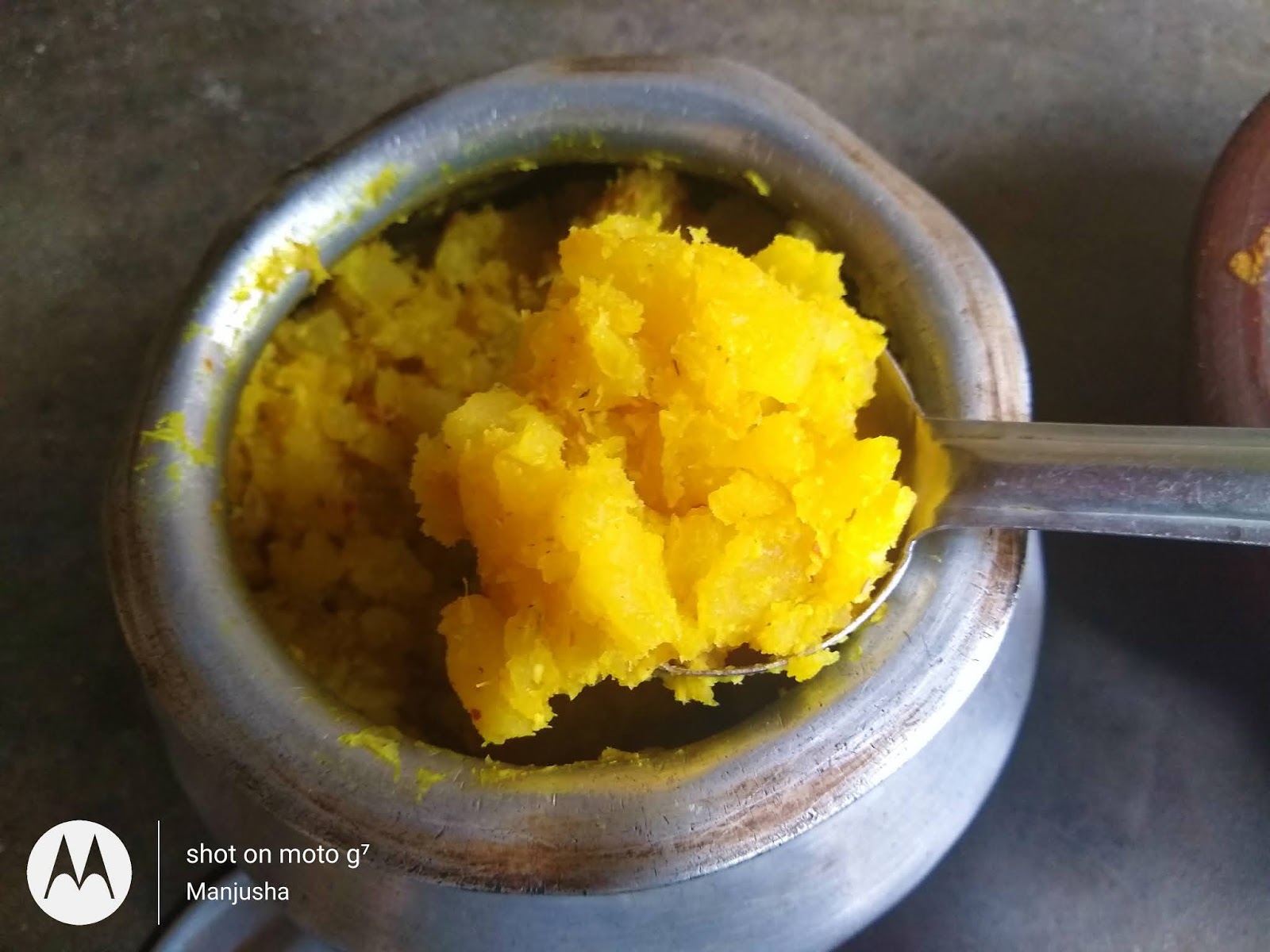 Kappa Vevichathu |Cassava/Yuca mashed with coconut paste Traditional ...