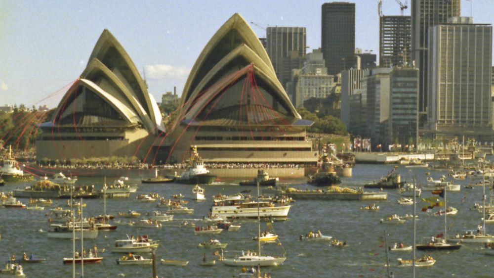 October 20, 1973: The Sydney Opera House Was Officially Opened by Queen ...
