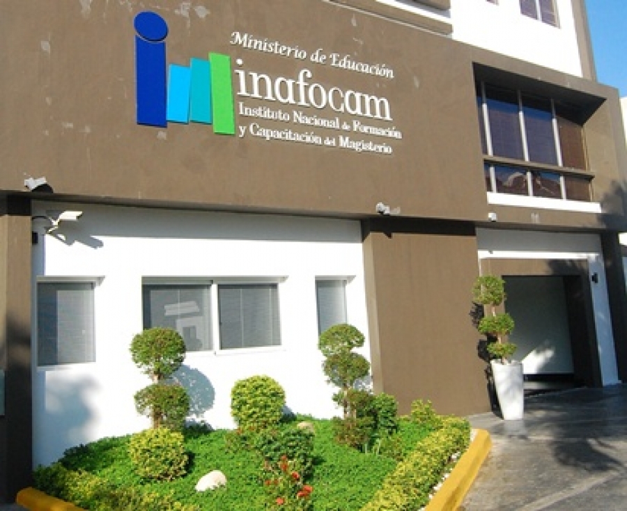 Nuevo director del Inafocam fue juramentado - Distrito Educativo 10-01
