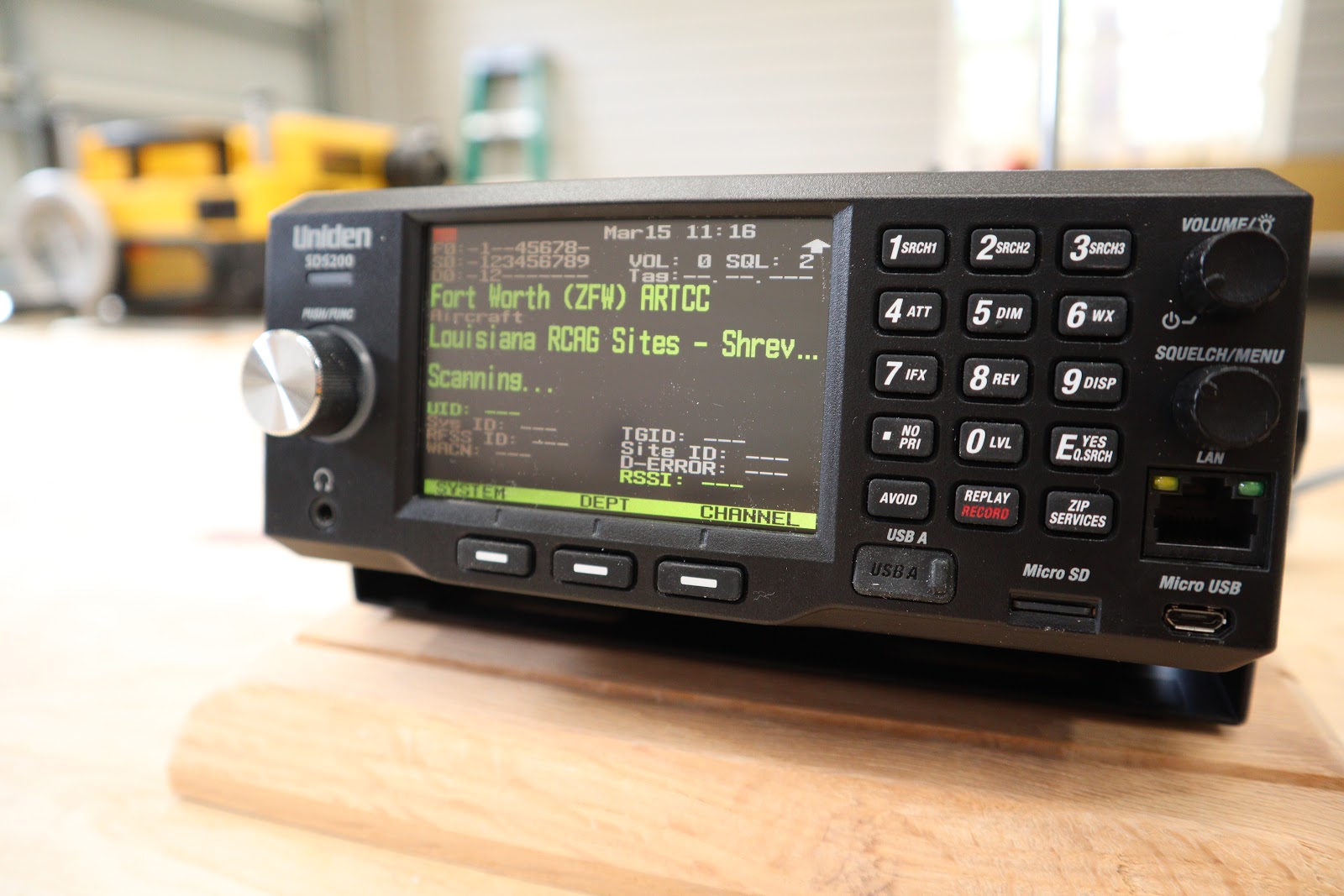 Monitoring Reviews: Uniden SDS200 Review