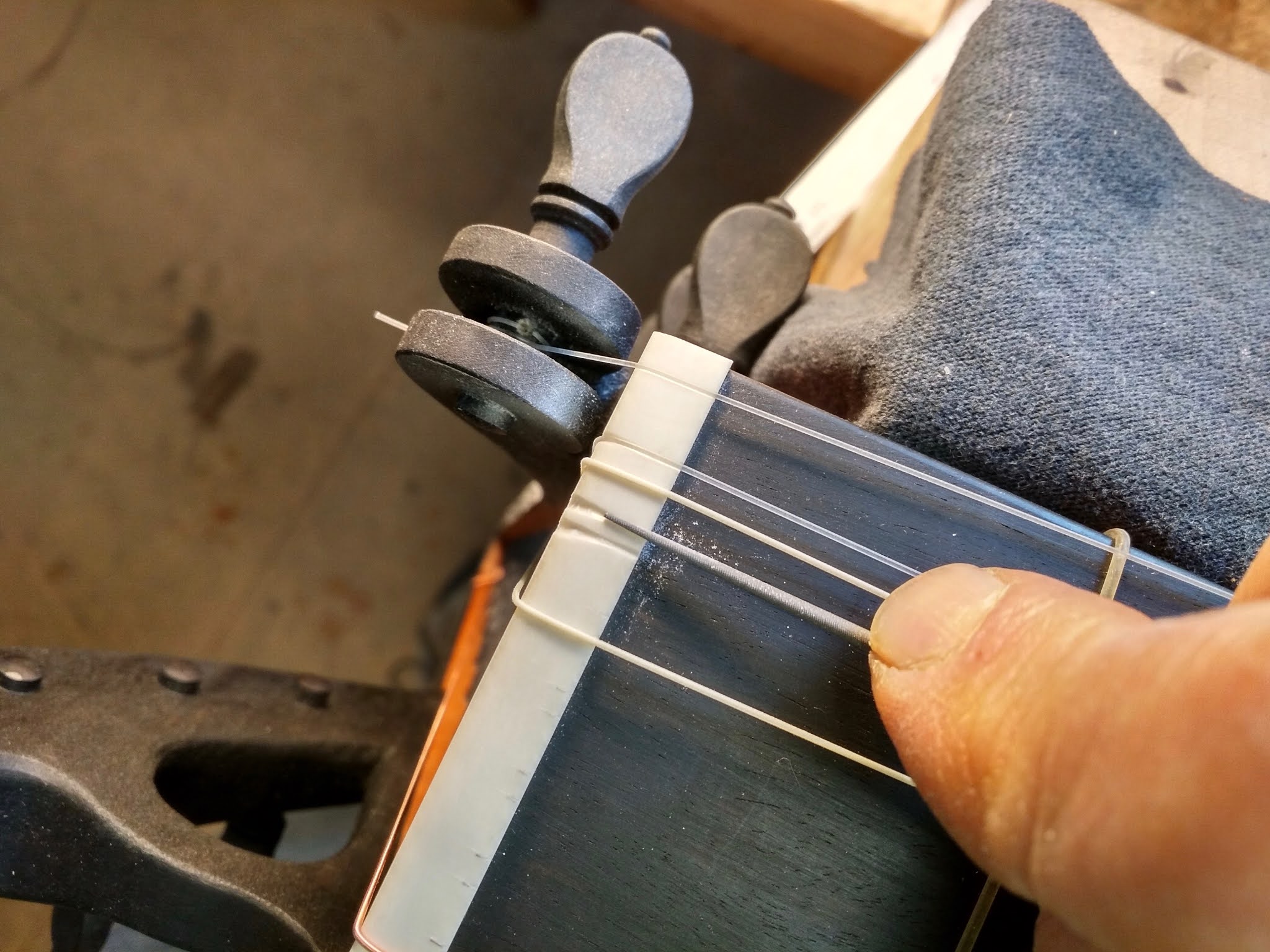 The Lute's Progress,: Building a 13 Course Lute, Start to Finish, 24 ...