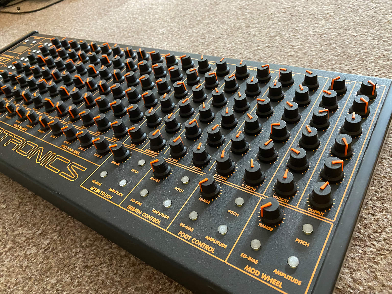 MATRIXSYNTH: DTronics DT7 Programmer