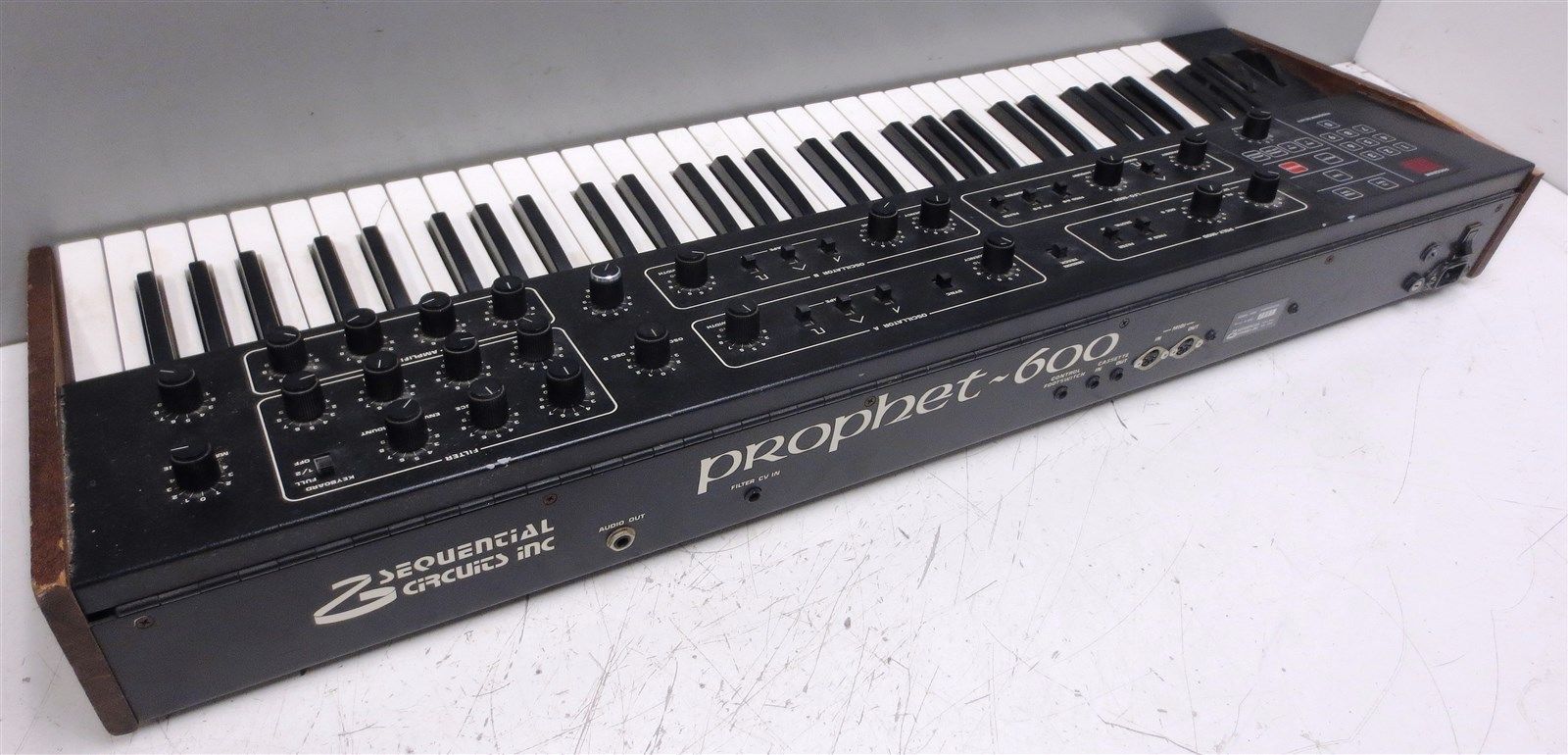 MATRIXSYNTH: Sequential Circuits Prophet-600 SN 3801