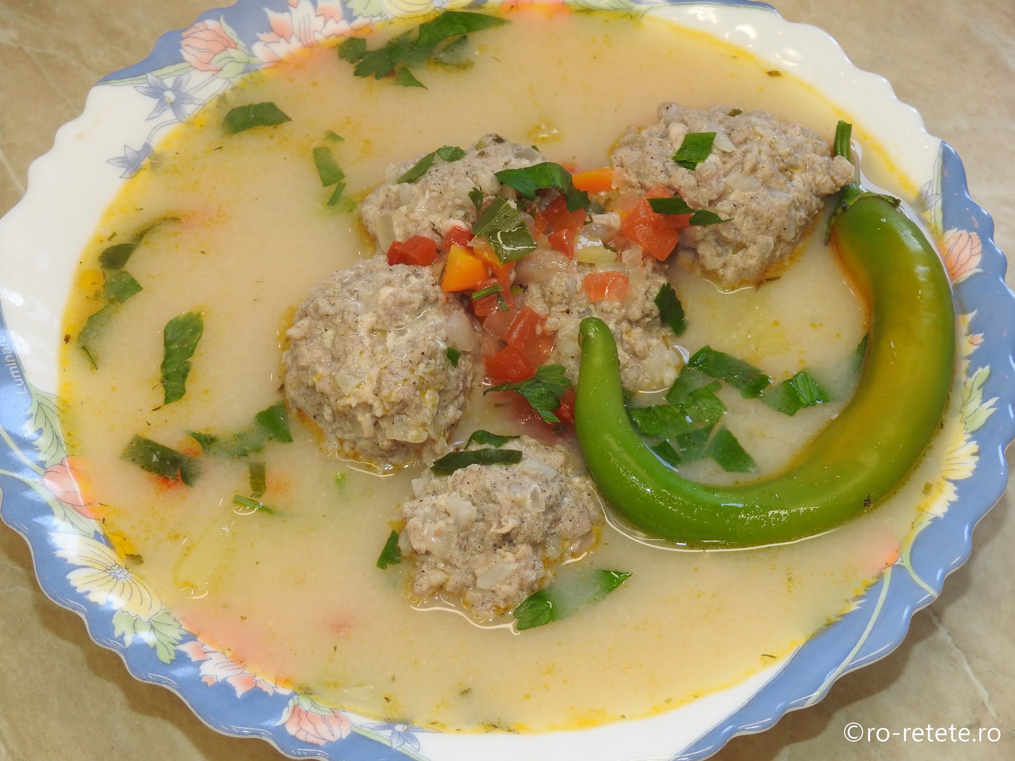 Ciorba de perisoare reteta | RO-Retete.ro