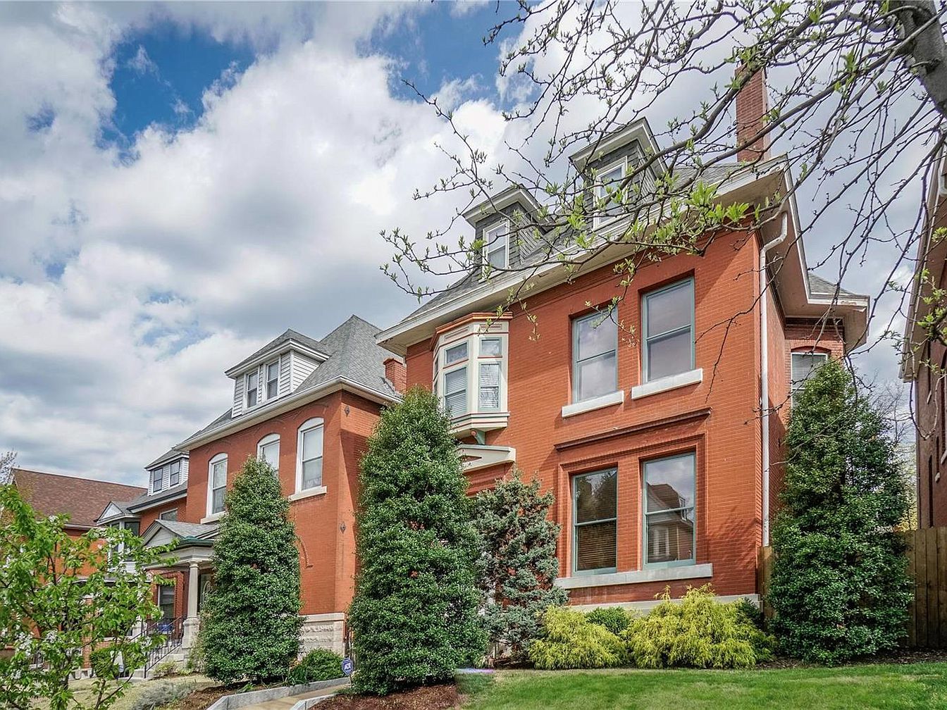 Sweet House Dreams: 1896 Brick Foursquare in Saint Louis, Missouri