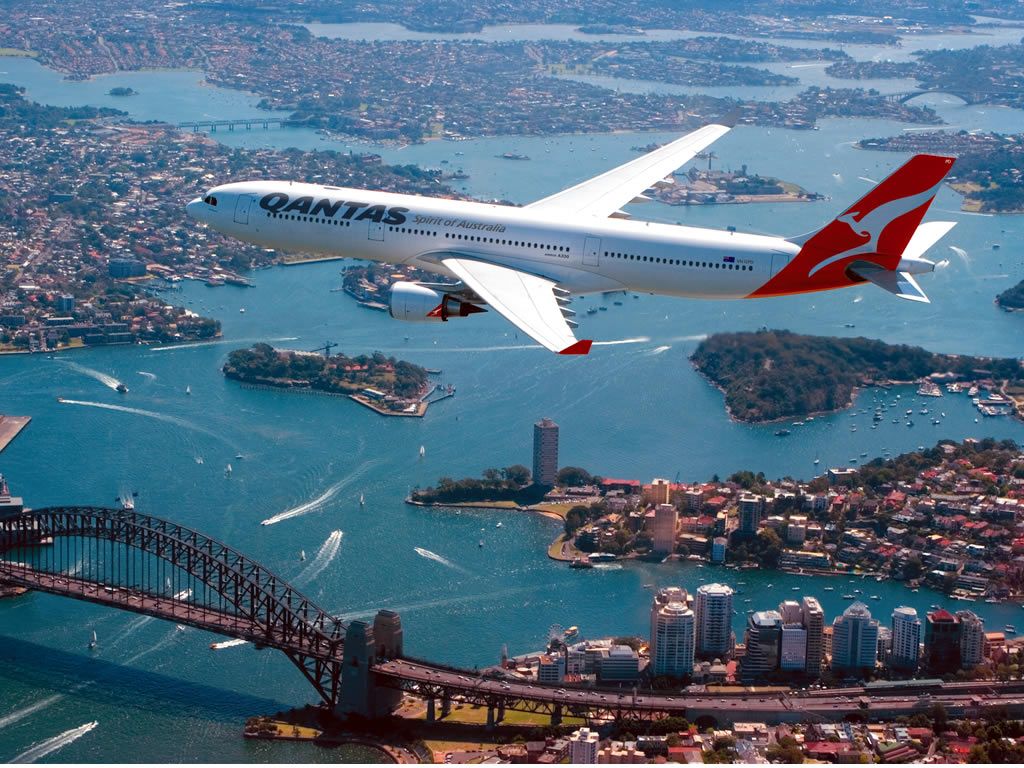 Qantas Airlines Reservations: Book Flights and Save