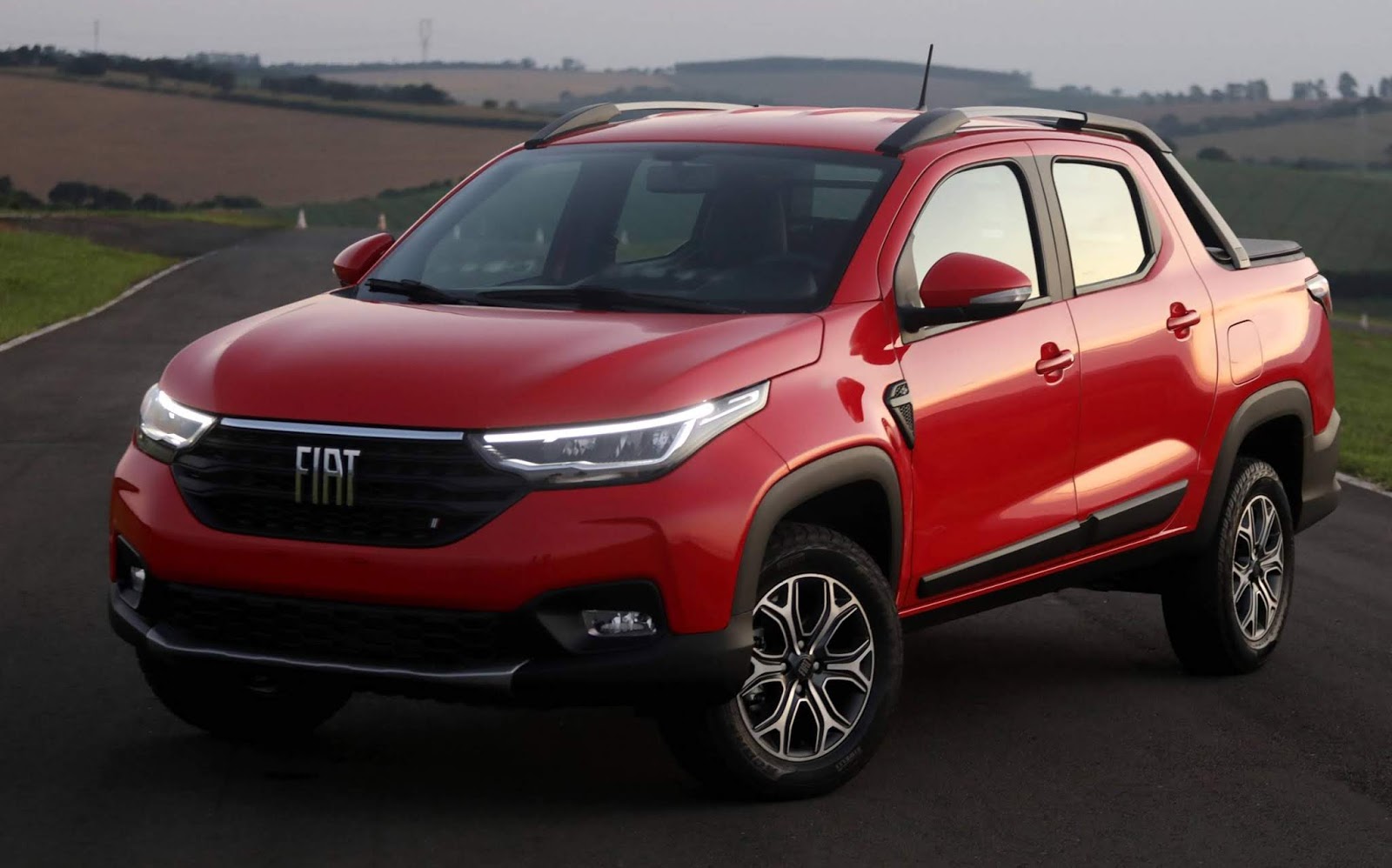 Nova Fiat Strada 2021: fotos, preços (estimados), itens de série e ...