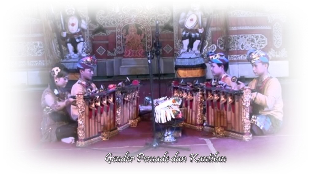 Kesenian wayang kulit di Bali disebutkan juga diiringi ...