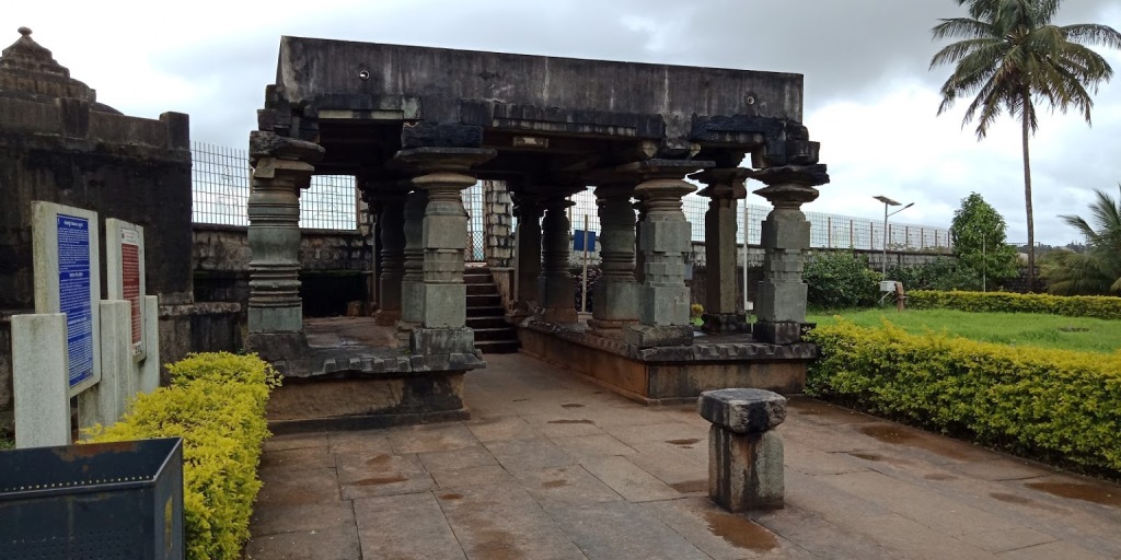 Hindu Temples of India: Kedareshvara Temple, Balligavi, Karnataka