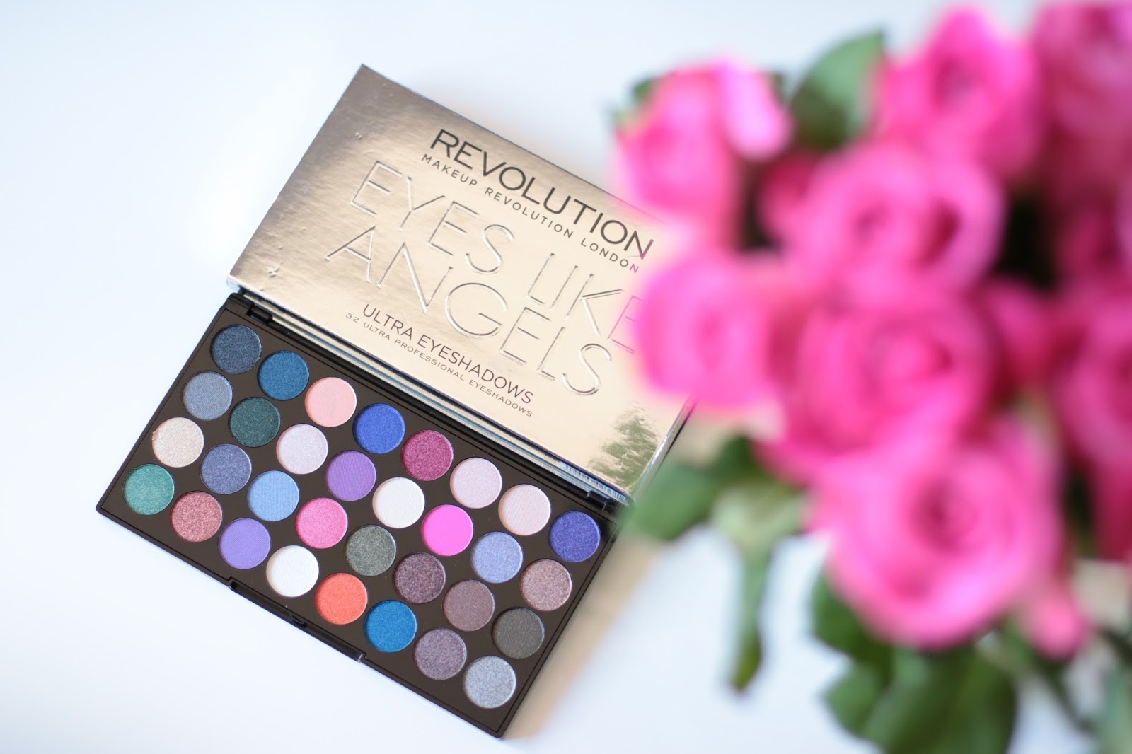 Makeup Revolution : Eyes Like Angles - Review & Swatche | Ela Lis Make-Up