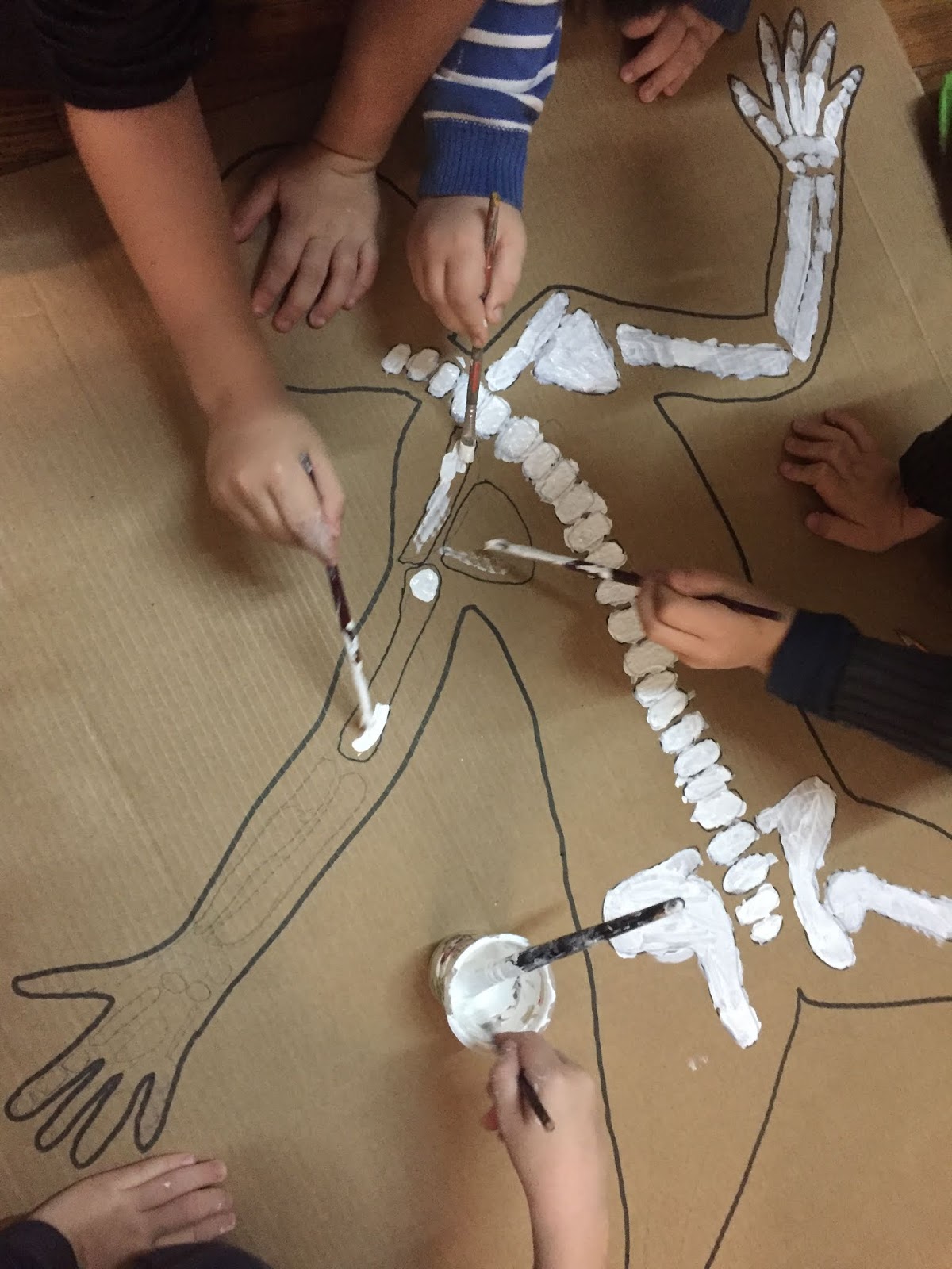 Louise et Arthur: Le squelette