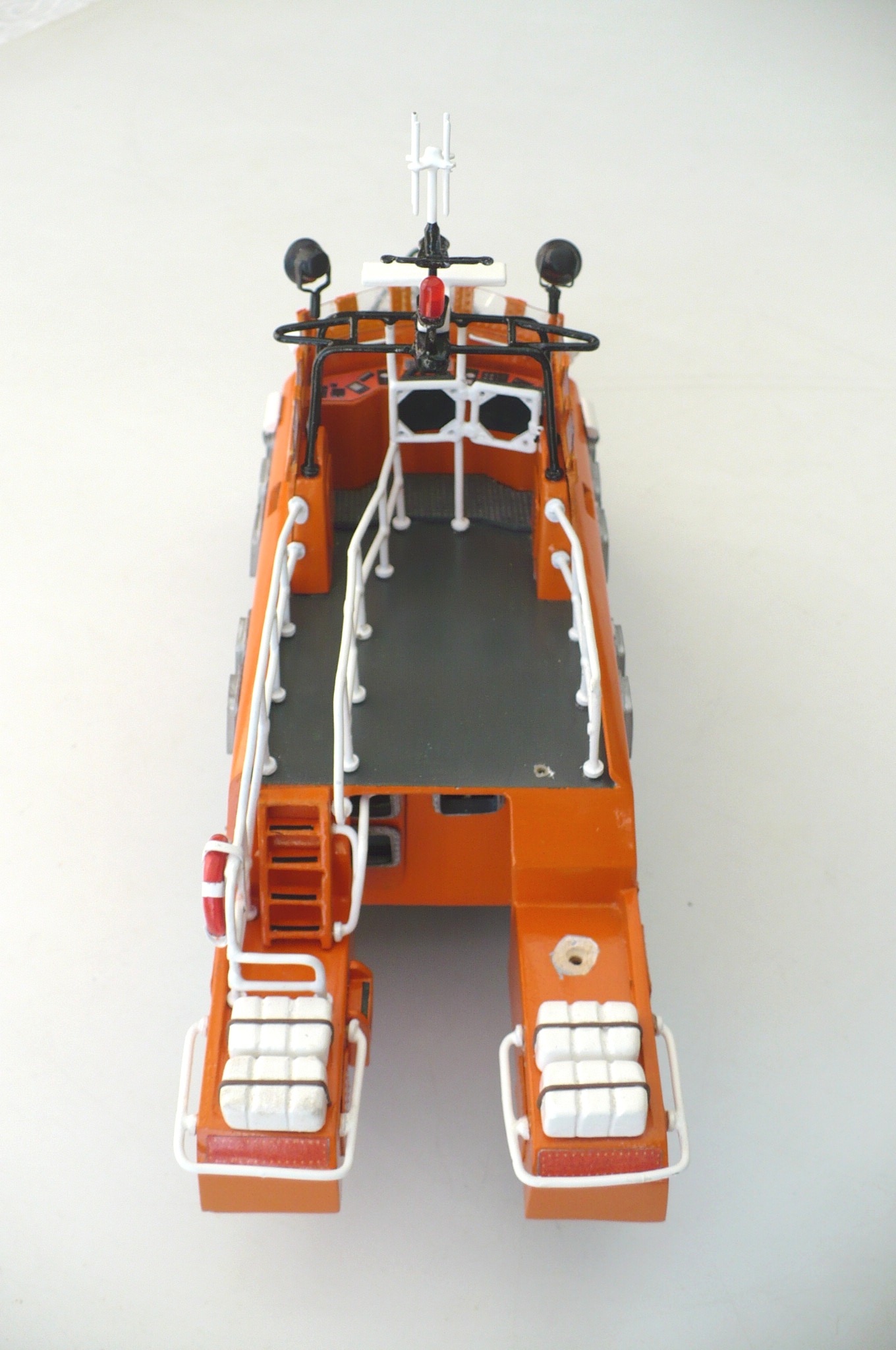 Mike's models: Severn class RNLI Lifeboat