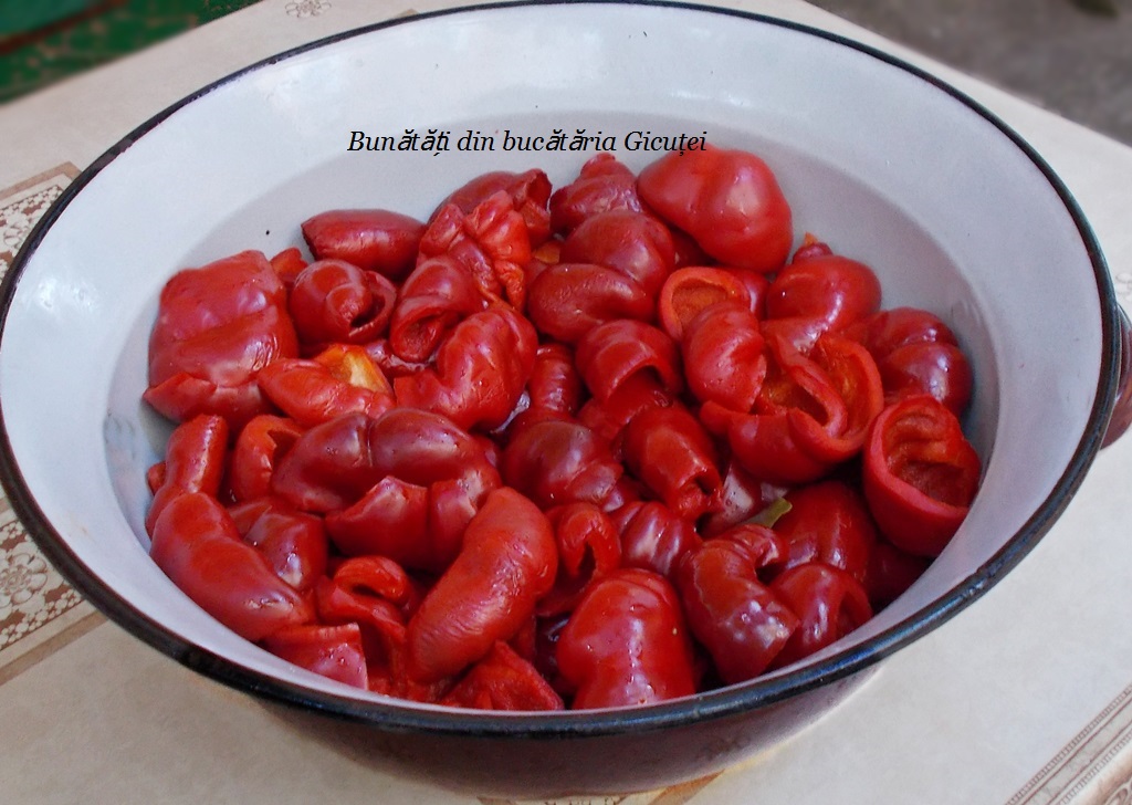 Muraturi asortate la borcan sau butoias - Bunătăți din bucătăria Gicuței