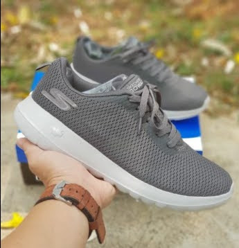 √55+ Model Sepatu Skechers Original dan Harga Terbaru 2024 - MODEL ...