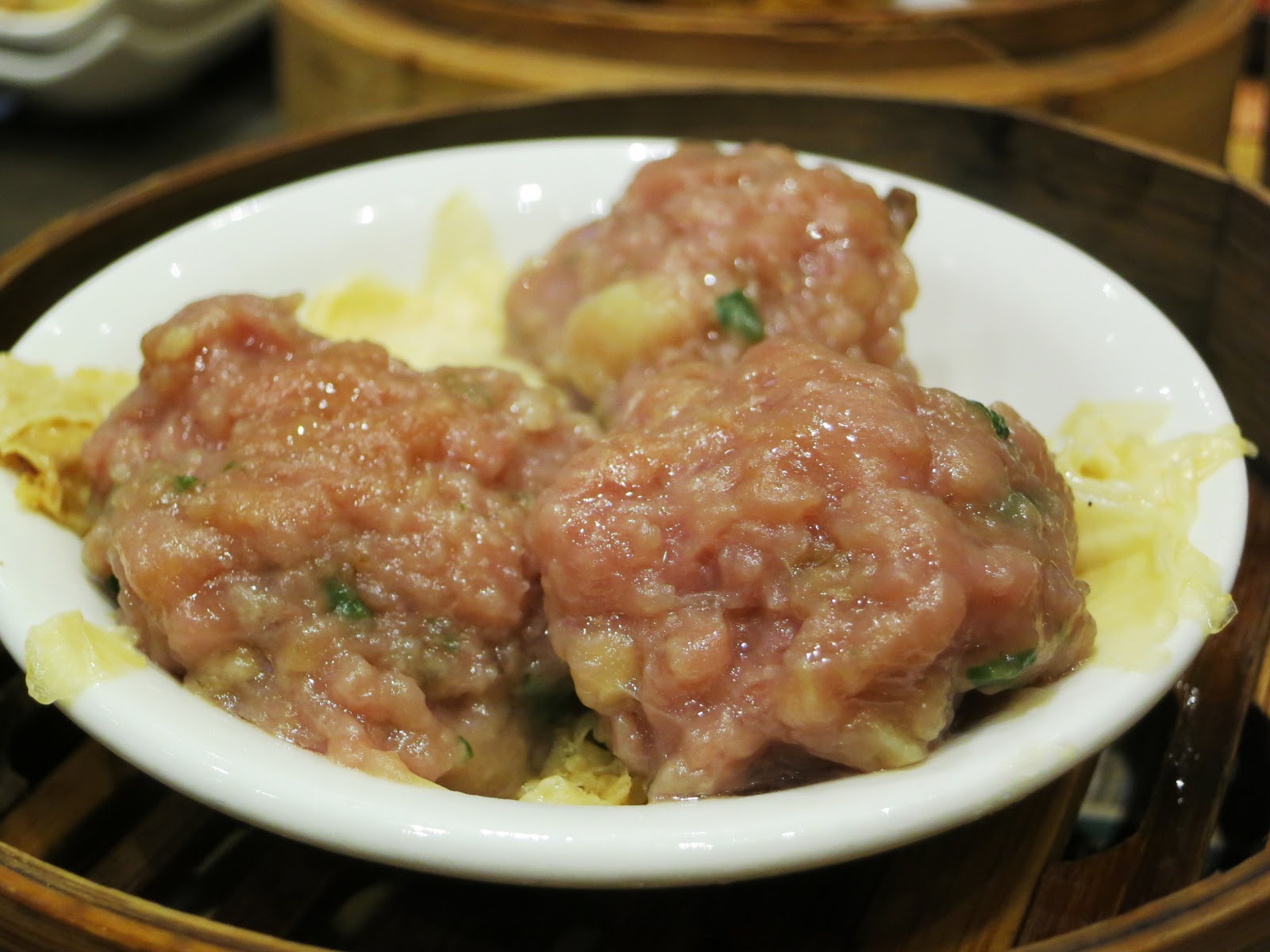 PinkyPiggu: Tim Ho Wan 添好運 Singapore ~ The BBQ Pork Buns Are A Must-Try ...