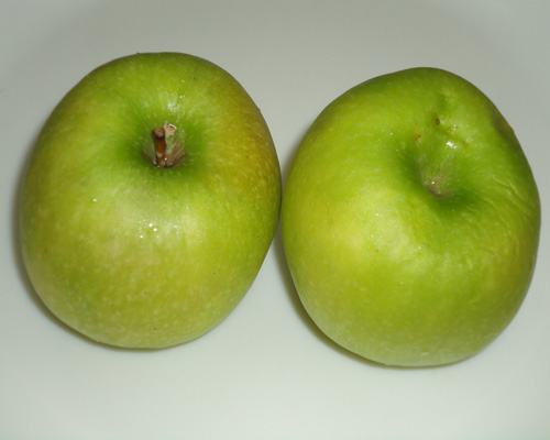 Vidyas Veg Recipes: Green apple chutney recipe