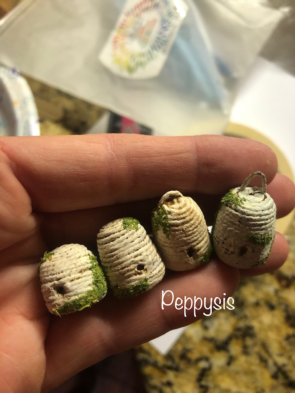 peppysis: Miniature Bee Hive Tutorial