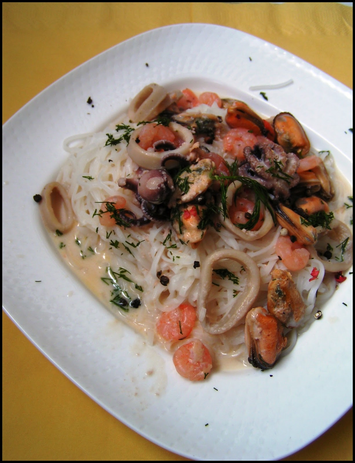 PASIUNI: FRUCTE DE MARE CU PASTE DE OREZ