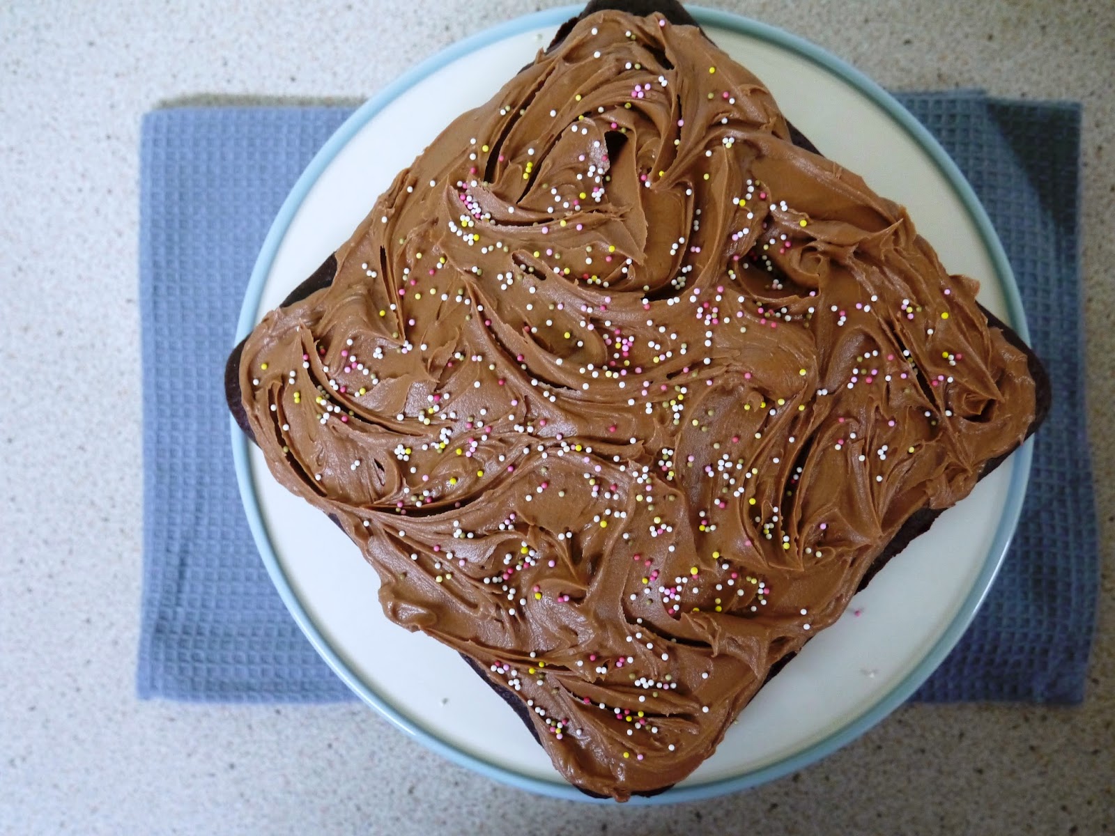 This Muslim Girl Bakes: The Chocolate Cake.