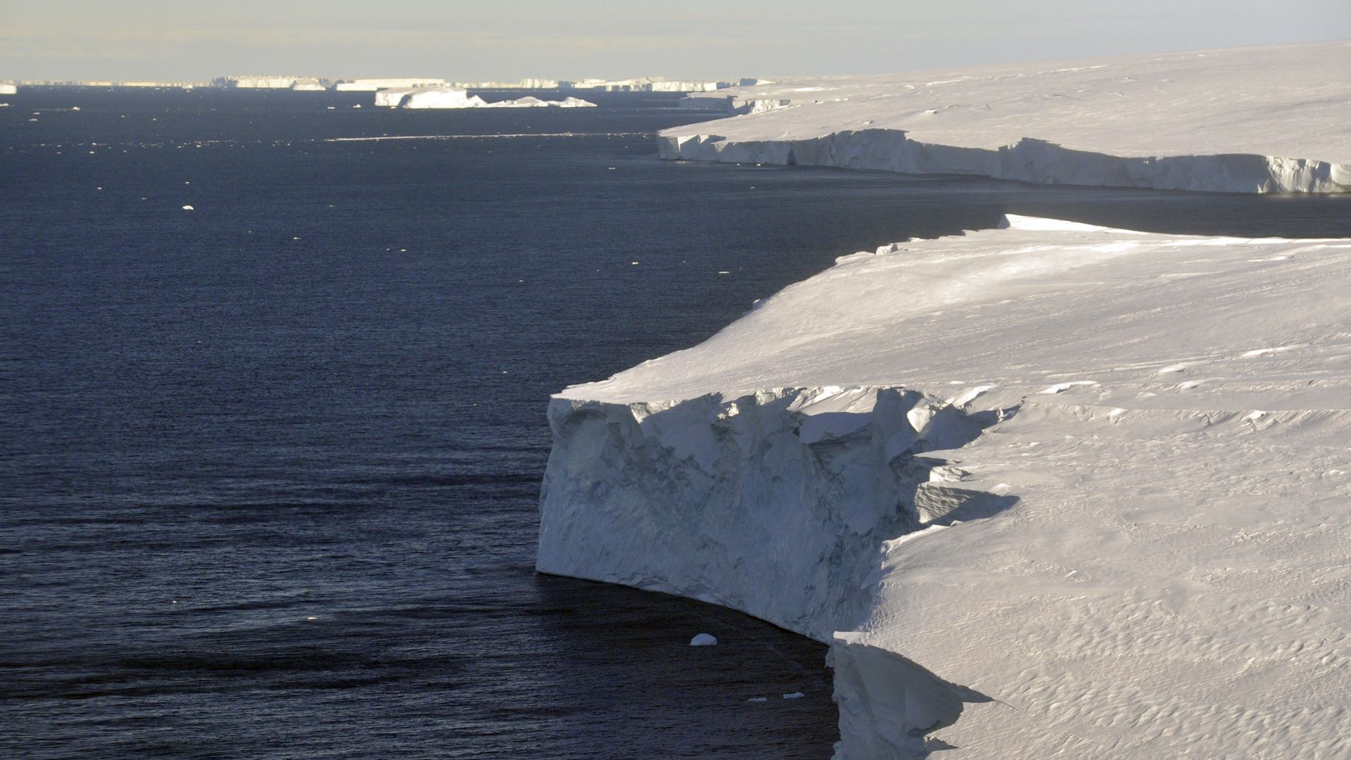 Warm Water Under The 'Doomsday Glacier' Threatens to Melt It Faster ...